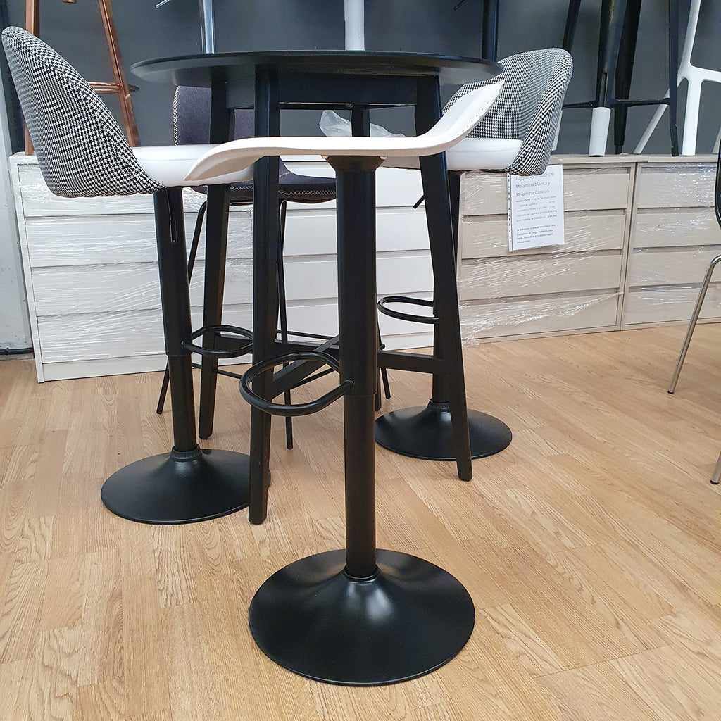 Taburete elevable y giratorio negro – DERBE MUEBLES